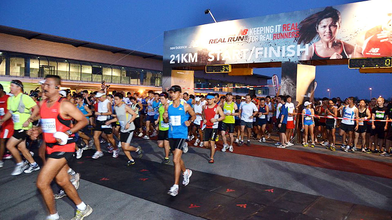 Race Prelude: HomeTeamNS - New Balance REAL Run 2011