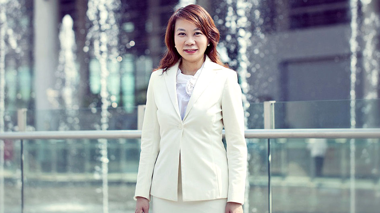 Marion Neubronner: She's in the Business of Healing People's Minds