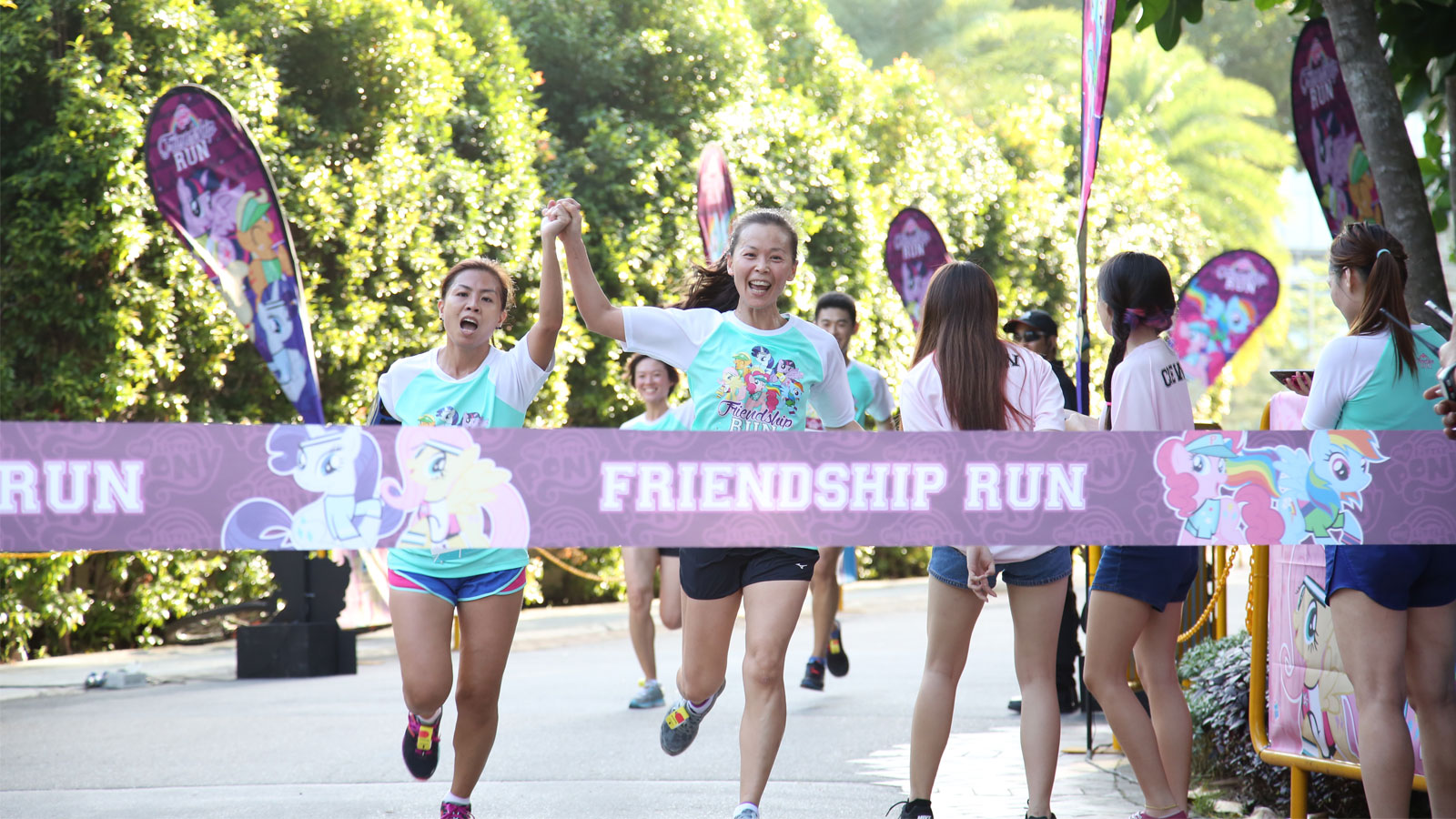 My Little Pony: Friendship Run 2016: Celebrate the Magic of Friendship ...