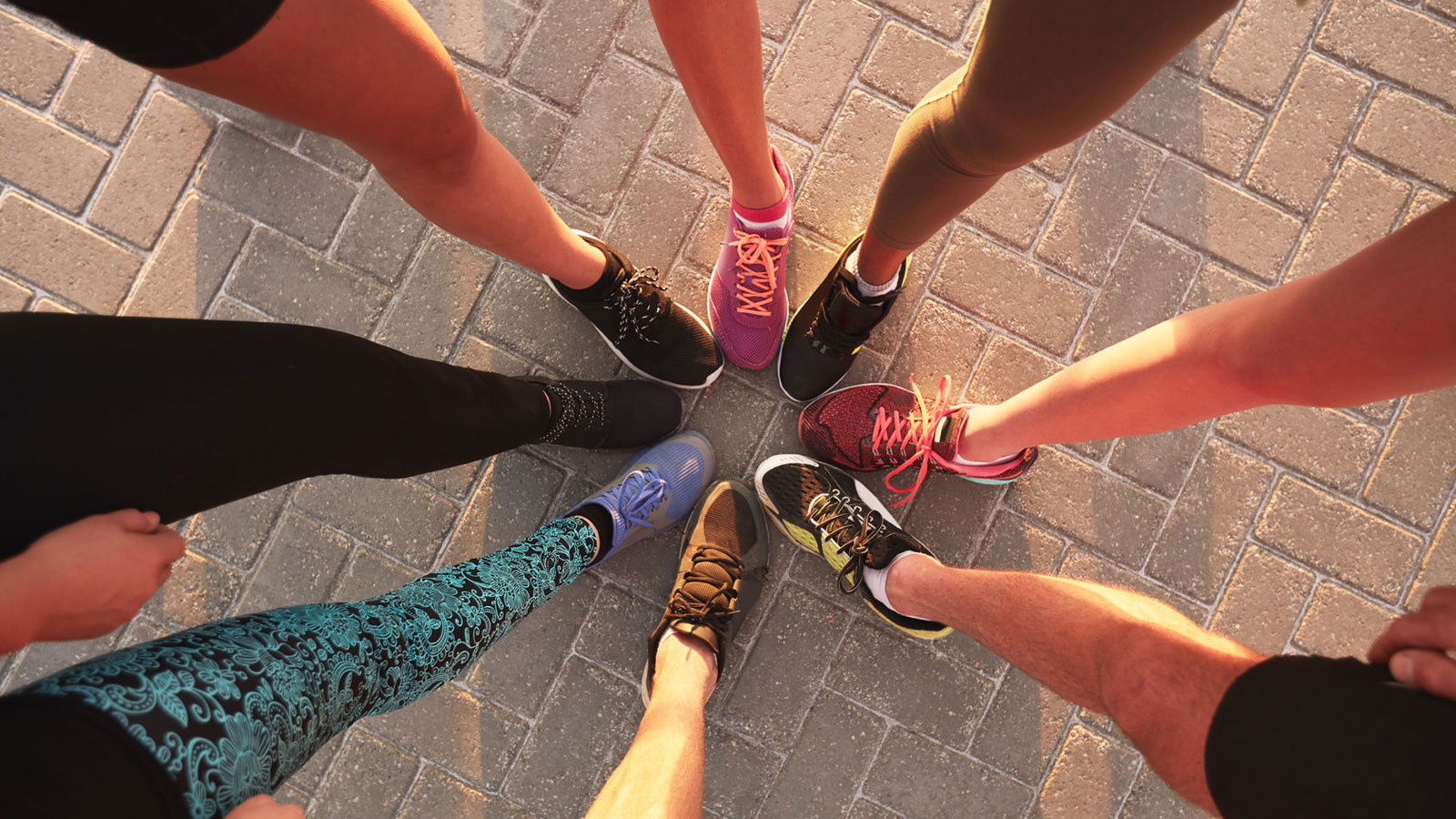 Are You a Team Player or is Solo Running Your Favourite Way to Fly?