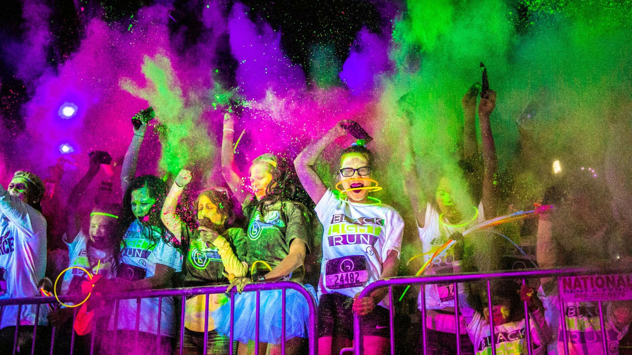 Blacklight Run™ Singapore 2017 | RunSociety – Asia's Leading Online ...