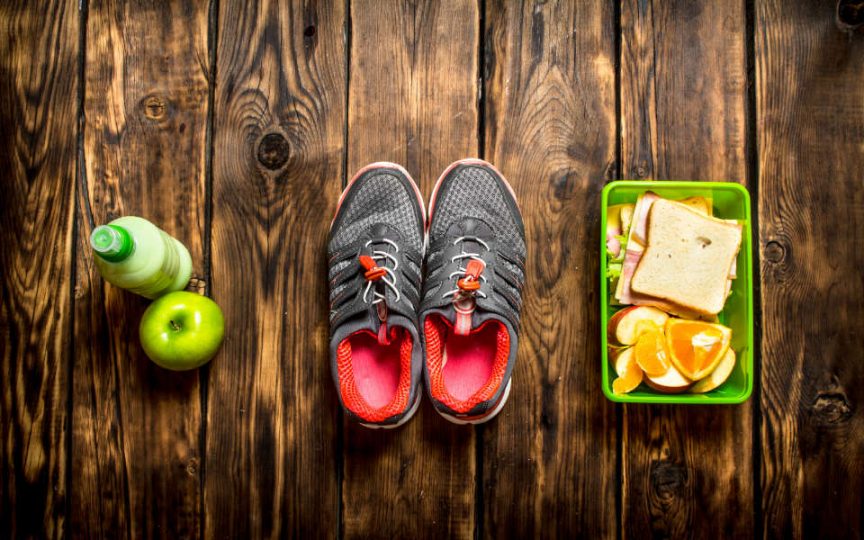 Should You Run Before or After Eating Dinner or Breakfast?