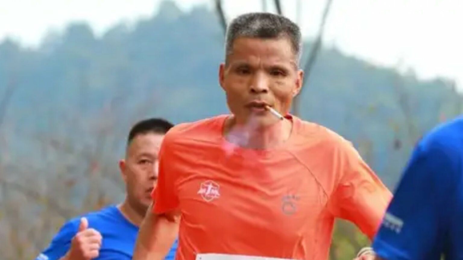 Chain-Smoking Marathoner: The Incredible Tale of Smoking on the Run